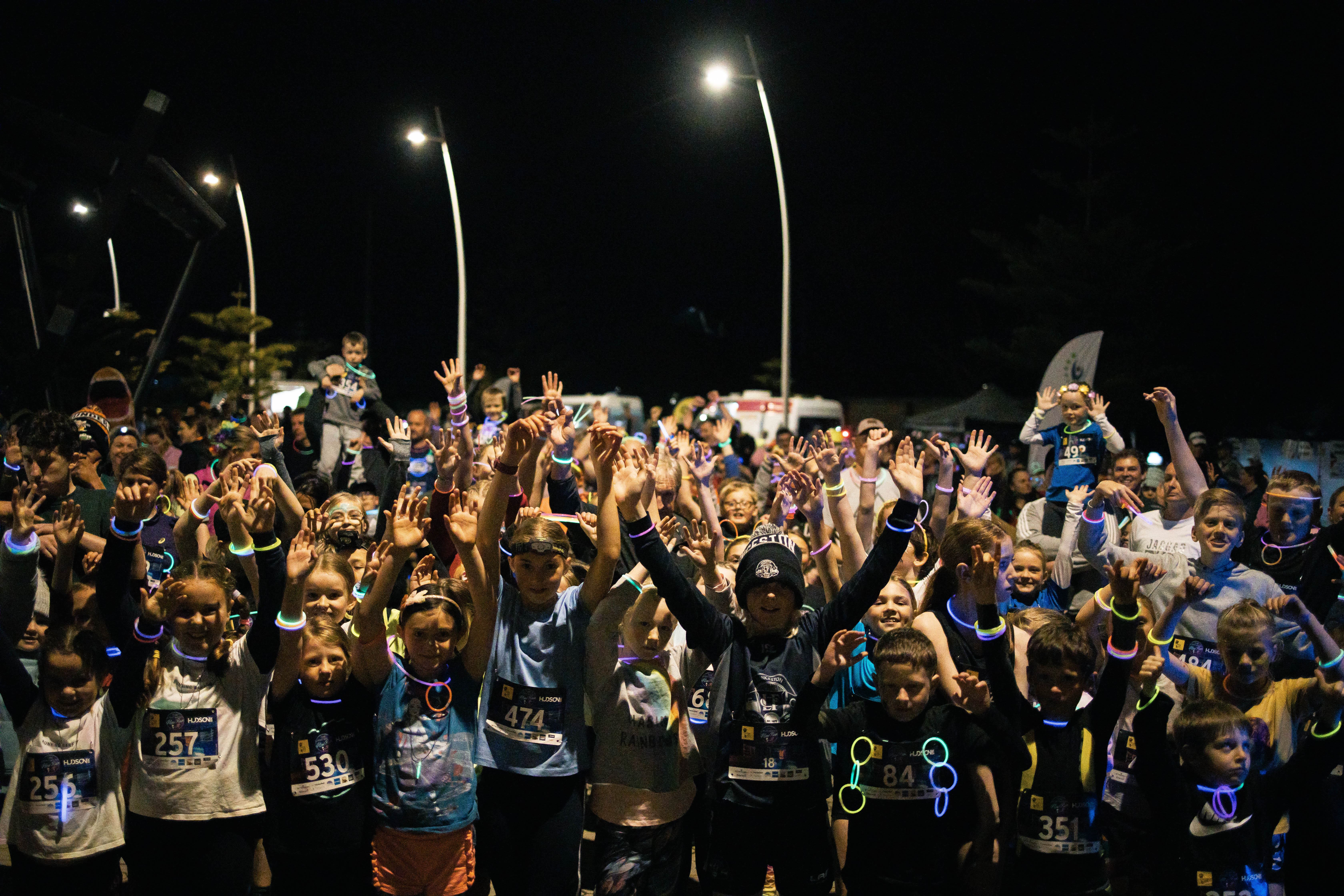 GALLERY – LIGHT NIGHT GLOW RUN